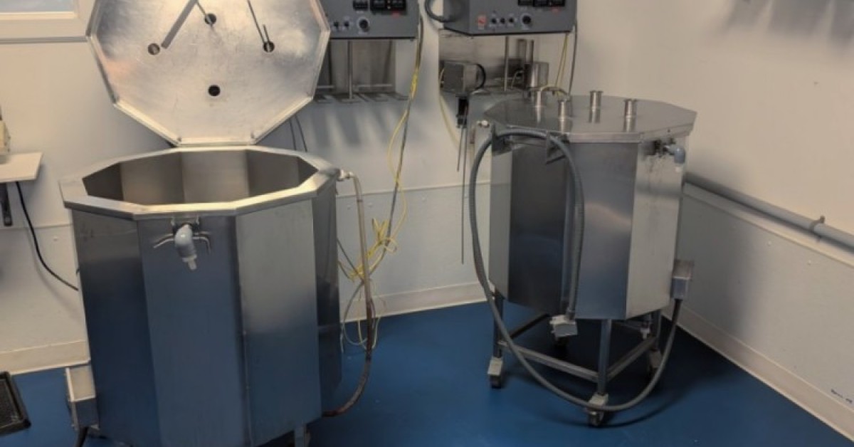 MicroDairy Designs Pair of 30 Gallon Vats + Recorders, Milk Transport ...